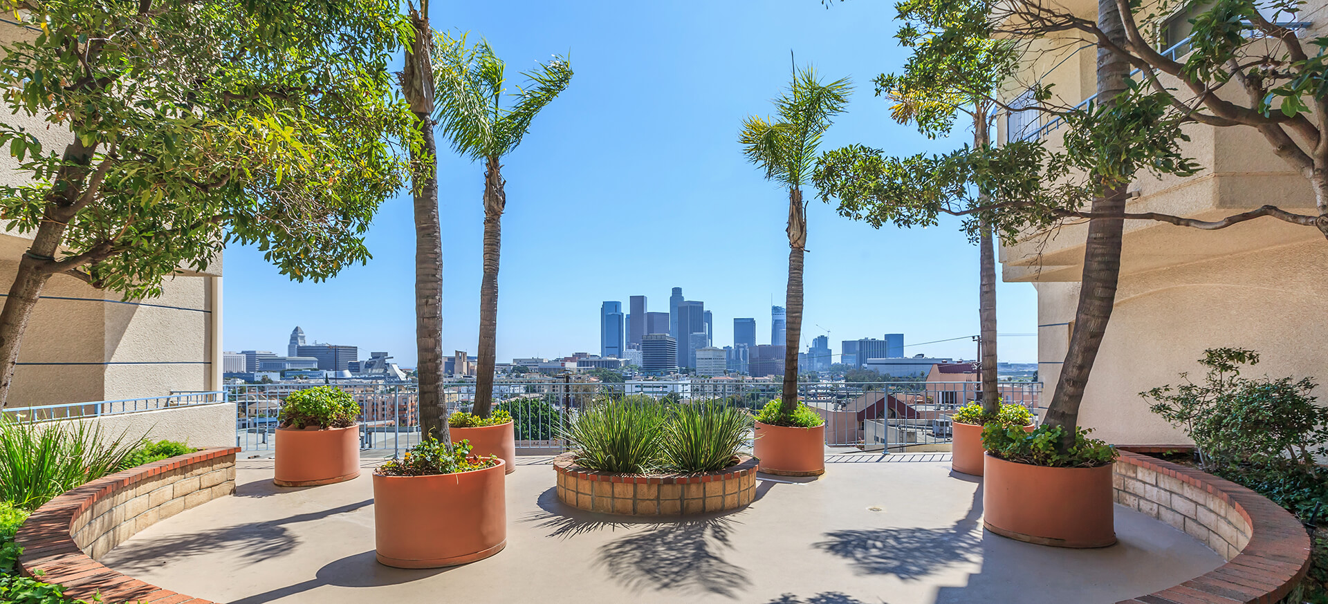 Skyline Terrace - Apartments in Los Angeles, CA